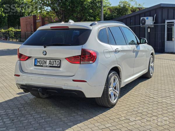 White BMW X1 2012 in Liepaja, with an engine capacity of 2.00 L and mileage of 225 thousand km for 8495 €, photo 6 on AUTOMOTO.COM.LV