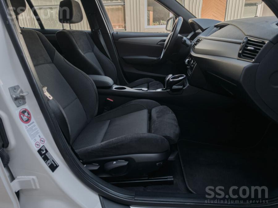 Balts BMW X1 2012 Liepāja, ar dzinēja tilpumu 2.00 L un nobraukumu 225 tūkst. km par 8495 €, foto 17 vietnē AUTOMOTO.COM.LV