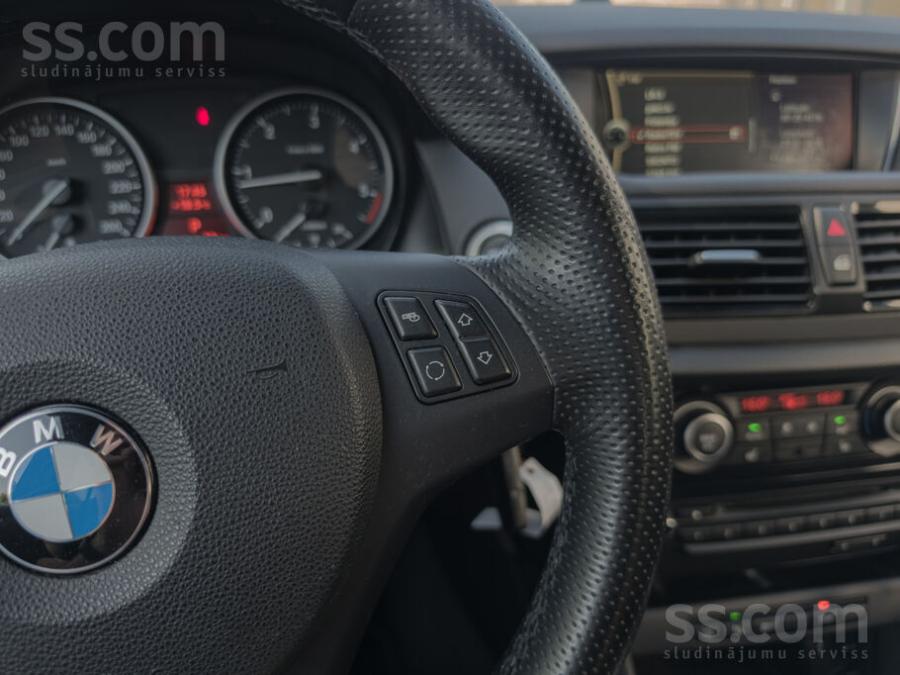 Balts BMW X1 2012 Liepāja, ar dzinēja tilpumu 2.00 L un nobraukumu 225 tūkst. km par 8495 €, foto 24 vietnē AUTOMOTO.COM.LV
