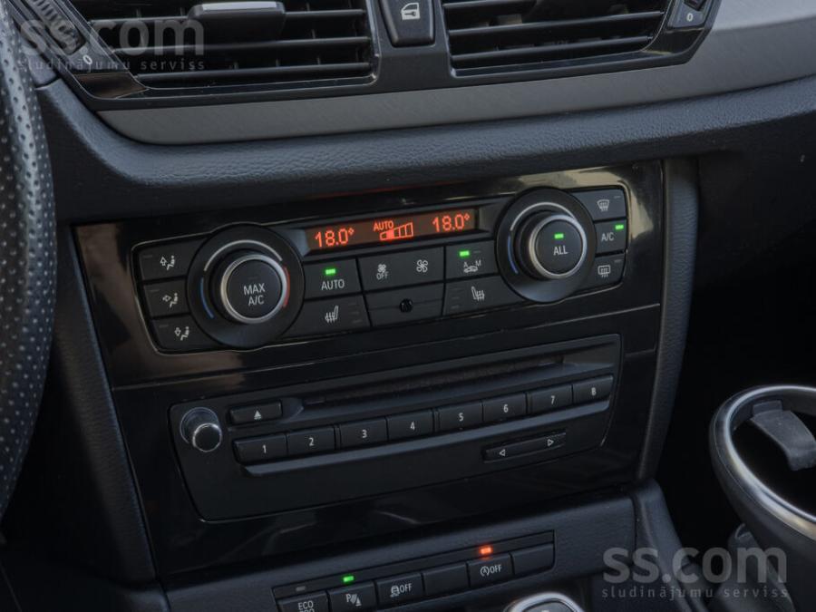 Balts BMW X1 2012 Liepāja, ar dzinēja tilpumu 2.00 L un nobraukumu 225 tūkst. km par 8495 €, foto 28 vietnē AUTOMOTO.COM.LV