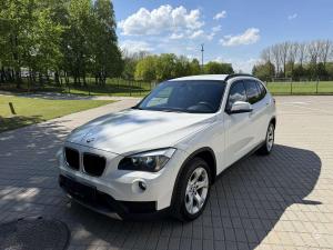 Balts BMW X1 2012 Marijampole, ar dzinēja tilpumu 2.00 L un nobraukumu 150 tūkst. km par 5900 €, foto  vietnē AUTOMOTO.COM.LV