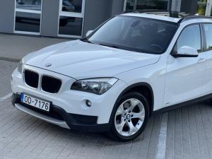 White BMW X1 2012 in Riga, with an engine capacity of 2.00 L and mileage of 245 thousand km for 5900 €, photo 5 on AUTOMOTO.COM.LV