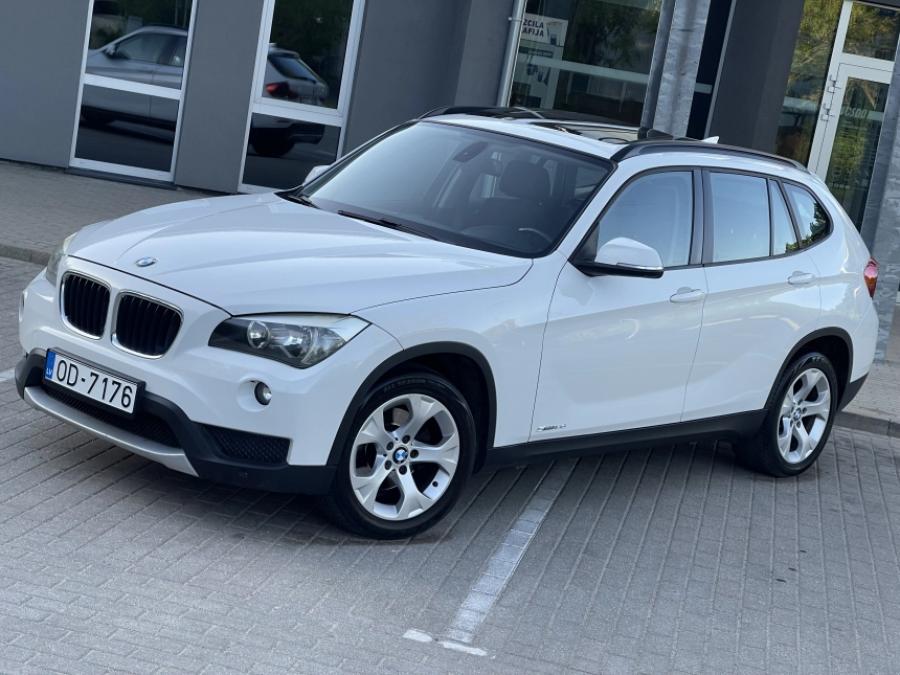 White BMW X1 2012 in Riga, with an engine capacity of 2.00 L and mileage of 245 thousand km for 5900 €, photo 7 on AUTOMOTO.COM.LV