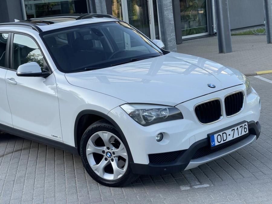 White BMW X1 2012 in Riga, with an engine capacity of 2.00 L and mileage of 245 thousand km for 5900 €, photo 10 on AUTOMOTO.COM.LV