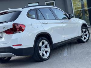 White BMW X1 2012 in Riga, with an engine capacity of 2.00 L and mileage of 245 thousand km for 5900 €, photo 14 on AUTOMOTO.COM.LV