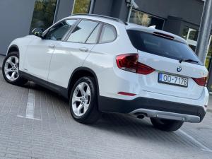 White BMW X1 2012 in Riga, with an engine capacity of 2.00 L and mileage of 245 thousand km for 5900 €, photo 16 on AUTOMOTO.COM.LV