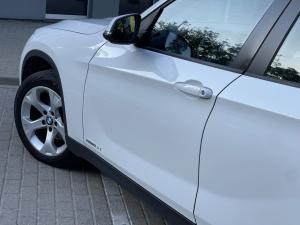 White BMW X1 2012 in Riga, with an engine capacity of 2.00 L and mileage of 245 thousand km for 5900 €, photo 19 on AUTOMOTO.COM.LV