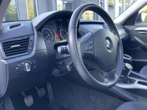 White BMW X1 2012 in Riga, with an engine capacity of 2.00 L and mileage of 245 thousand km for 5900 €, photo 21 on AUTOMOTO.COM.LV