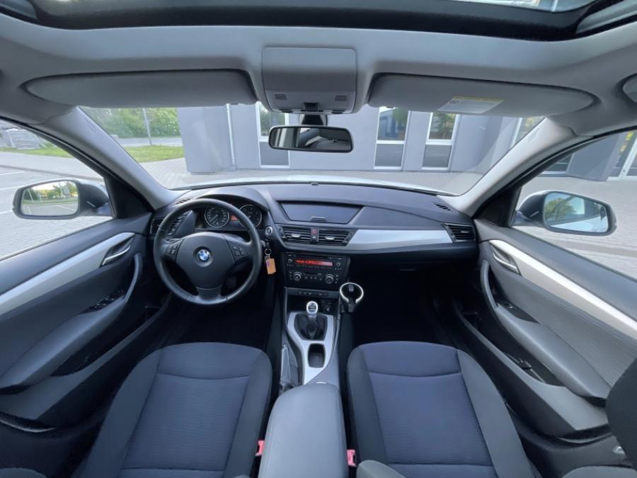 White BMW X1 2012 in Riga, with an engine capacity of 2.00 L and mileage of 245 thousand km for 5900 €, photo 25 on AUTOMOTO.COM.LV