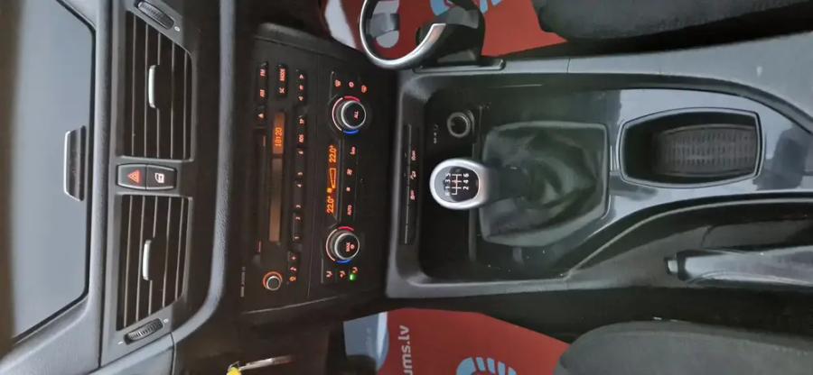 Balts BMW X1 2012 Daugavpils, ar dzinēja tilpumu 2.00 L un nobraukumu 300 tūkst. km par 7550 €, foto 12 vietnē AUTOMOTO.COM.LV
