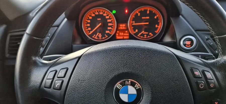 Balts BMW X1 2012 Daugavpils, ar dzinēja tilpumu 2.00 L un nobraukumu 300 tūkst. km par 7550 €, foto 13 vietnē AUTOMOTO.COM.LV