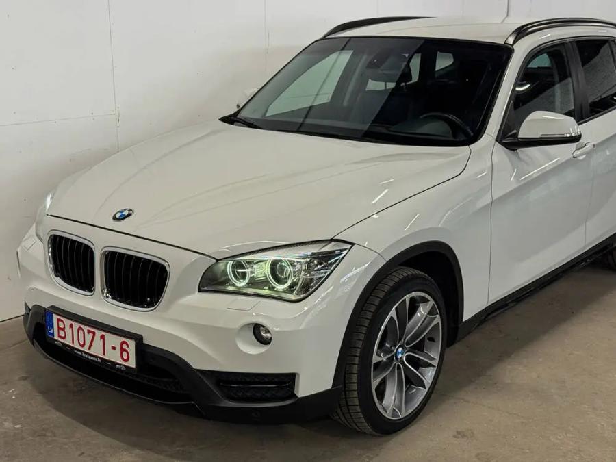 White BMW X1 2012 in Jurmala, with an engine capacity of 2.00 L and mileage of 195 thousand km for 8995 €, photo 9 on AUTOMOTO.COM.LV