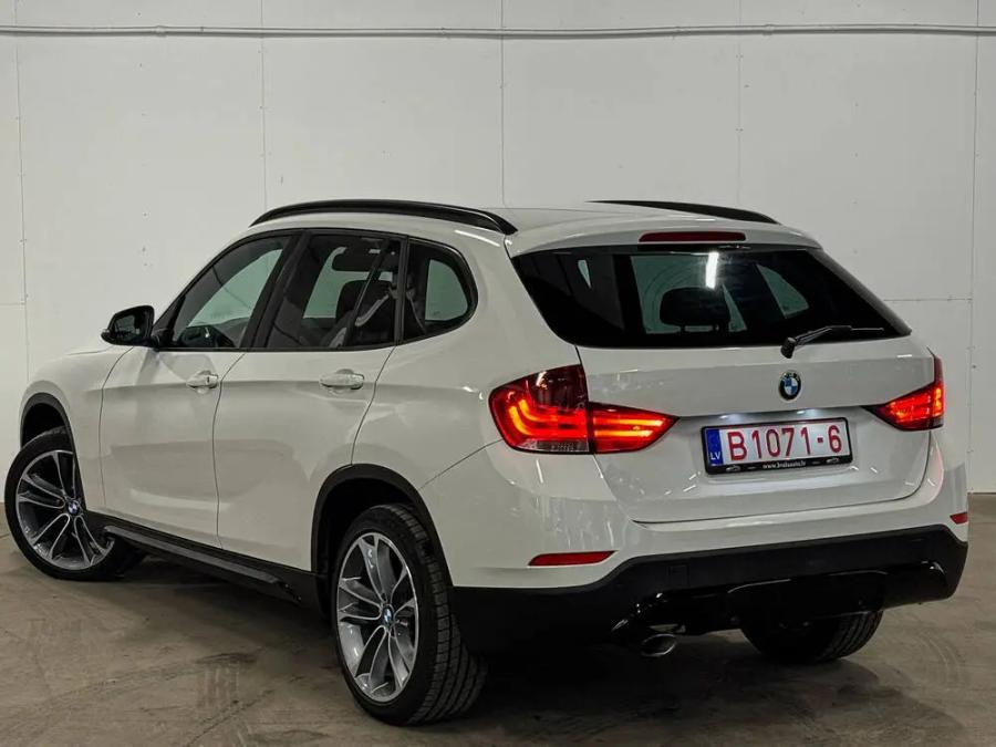 White BMW X1 2012 in Jurmala, with an engine capacity of 2.00 L and mileage of 195 thousand km for 8995 €, photo 14 on AUTOMOTO.COM.LV