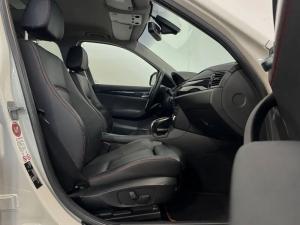 White BMW X1 2012 in Jurmala, with an engine capacity of 2.00 L and mileage of 195 thousand km for 8995 €, photo 23 on AUTOMOTO.COM.LV