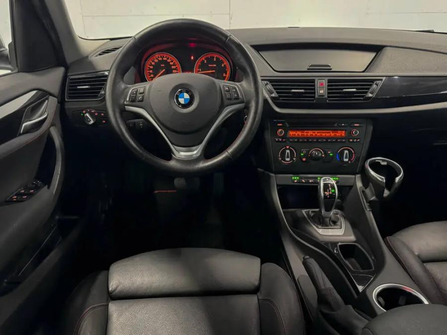 White BMW X1 2012 in Jurmala, with an engine capacity of 2.00 L and mileage of 195 thousand km for 8995 €, photo 29 on AUTOMOTO.COM.LV
