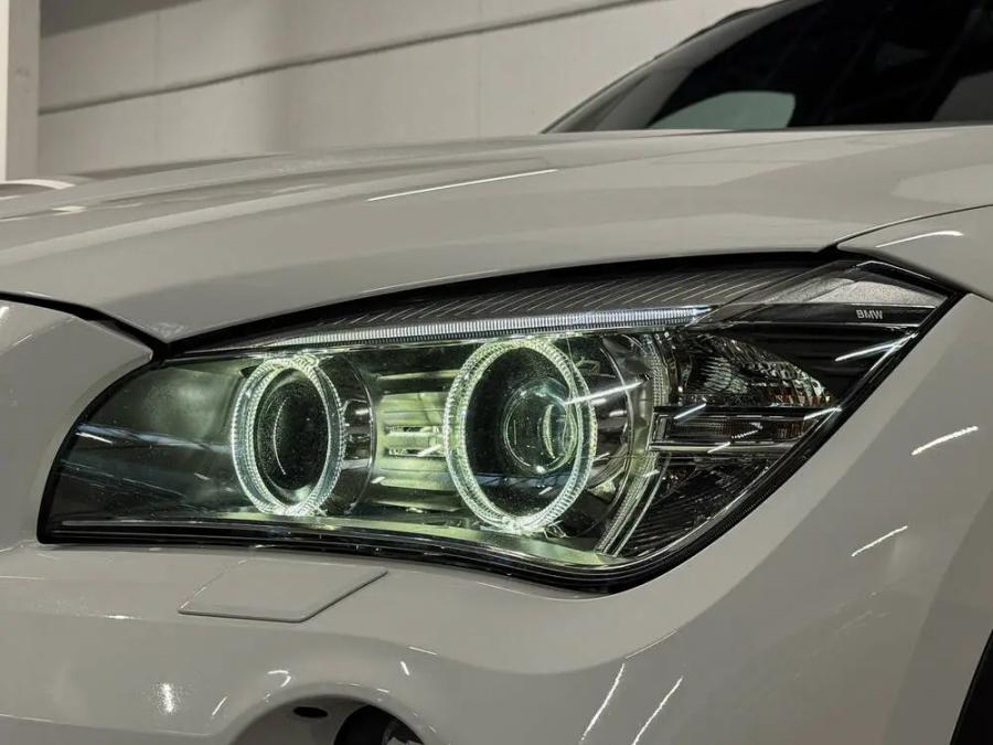 White BMW X1 2012 in Jurmala, with an engine capacity of 2.00 L and mileage of 195 thousand km for 8995 €, photo 41 on AUTOMOTO.COM.LV