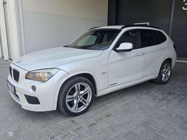 White BMW X1 2012 in Vilnius, with an engine capacity of 2.00 L and mileage of 292 thousand km for 8550 €, photo 2 on AUTOMOTO.COM.LV