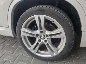 White BMW X1 2012 in Vilnius, with an engine capacity of 2.00 L and mileage of 292 thousand km for 8550 €, photo 8 on AUTOMOTO.COM.LV