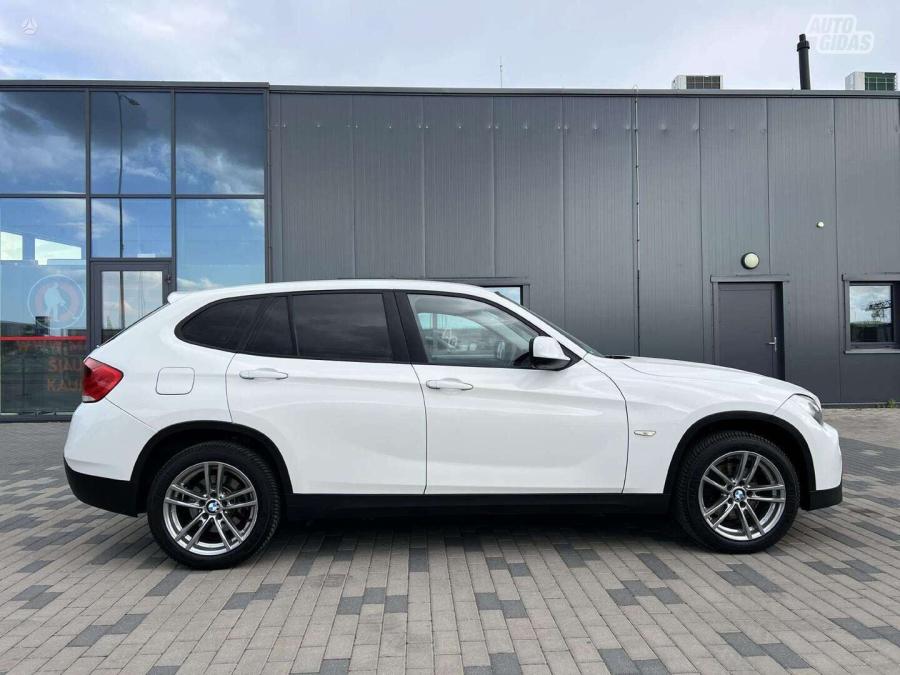 Balts BMW X1 2012 Šauļi, ar dzinēja tilpumu 2.00 L un nobraukumu 204 tūkst. km par 6200 €, foto 4 vietnē AUTOMOTO.COM.LV