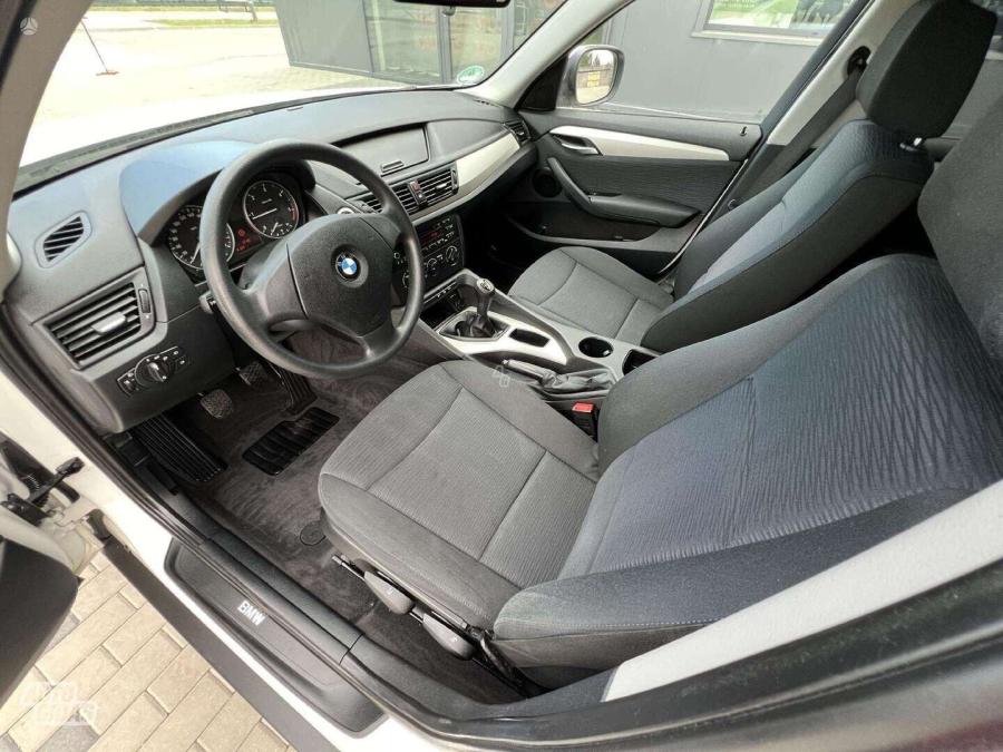 Balts BMW X1 2012 Šauļi, ar dzinēja tilpumu 2.00 L un nobraukumu 204 tūkst. km par 6200 €, foto 13 vietnē AUTOMOTO.COM.LV