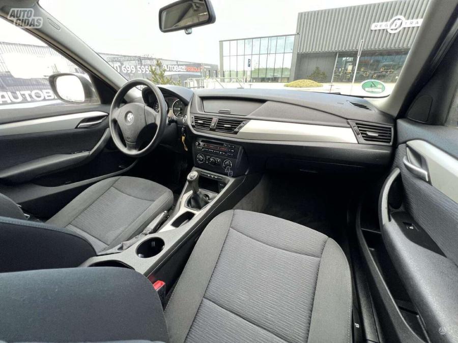 Balts BMW X1 2012 Šauļi, ar dzinēja tilpumu 2.00 L un nobraukumu 204 tūkst. km par 6200 €, foto 22 vietnē AUTOMOTO.COM.LV
