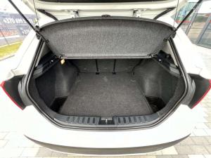 Balts BMW X1 2012 Šauļi, ar dzinēja tilpumu 2.00 L un nobraukumu 204 tūkst. km par 6200 €, foto 23 vietnē AUTOMOTO.COM.LV