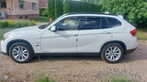 White BMW X1 2012 in Utena, with an engine capacity of 2.00 L and mileage of 227 thousand km for 8300 €, photo 7 on AUTOMOTO.COM.LV