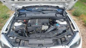 White BMW X1 2012 in Utena, with an engine capacity of 2.00 L and mileage of 227 thousand km for 8300 €, photo 12 on AUTOMOTO.COM.LV