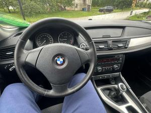 White BMW X1 2012 in Alytus, with an engine capacity of 2.00 L and mileage of 184 thousand km for 6650 €, photo 11 on AUTOMOTO.COM.LV