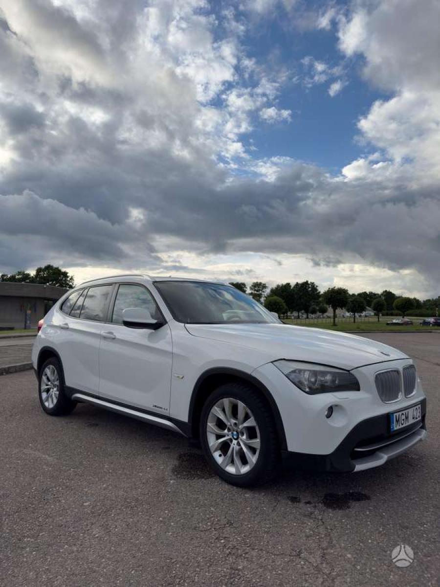 Balts BMW X1 2012 Kauņa, ar dzinēja tilpumu 2.00 L un nobraukumu 326 tūkst. km par 5900 €, foto 10 vietnē AUTOMOTO.COM.LV