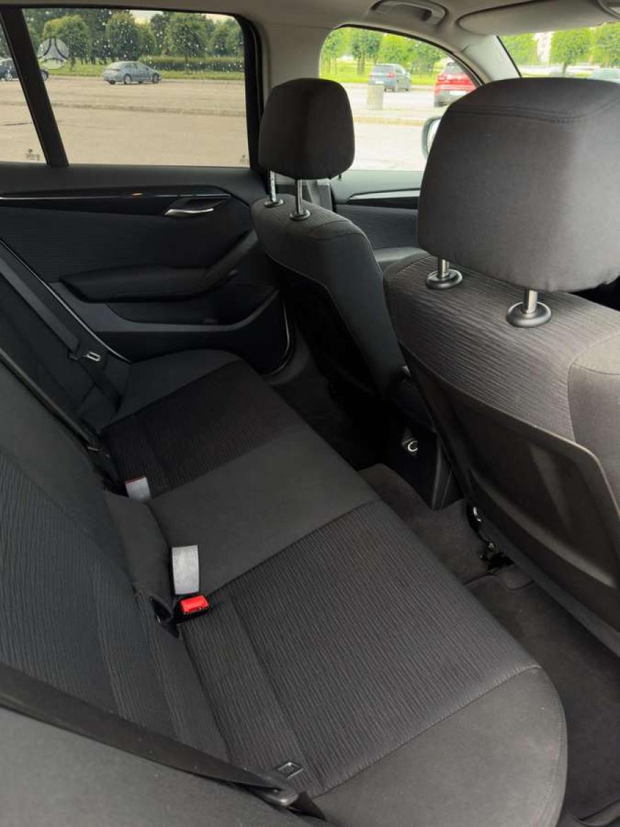 Balts BMW X1 2012 Kauņa, ar dzinēja tilpumu 2.00 L un nobraukumu 326 tūkst. km par 5900 €, foto 12 vietnē AUTOMOTO.COM.LV