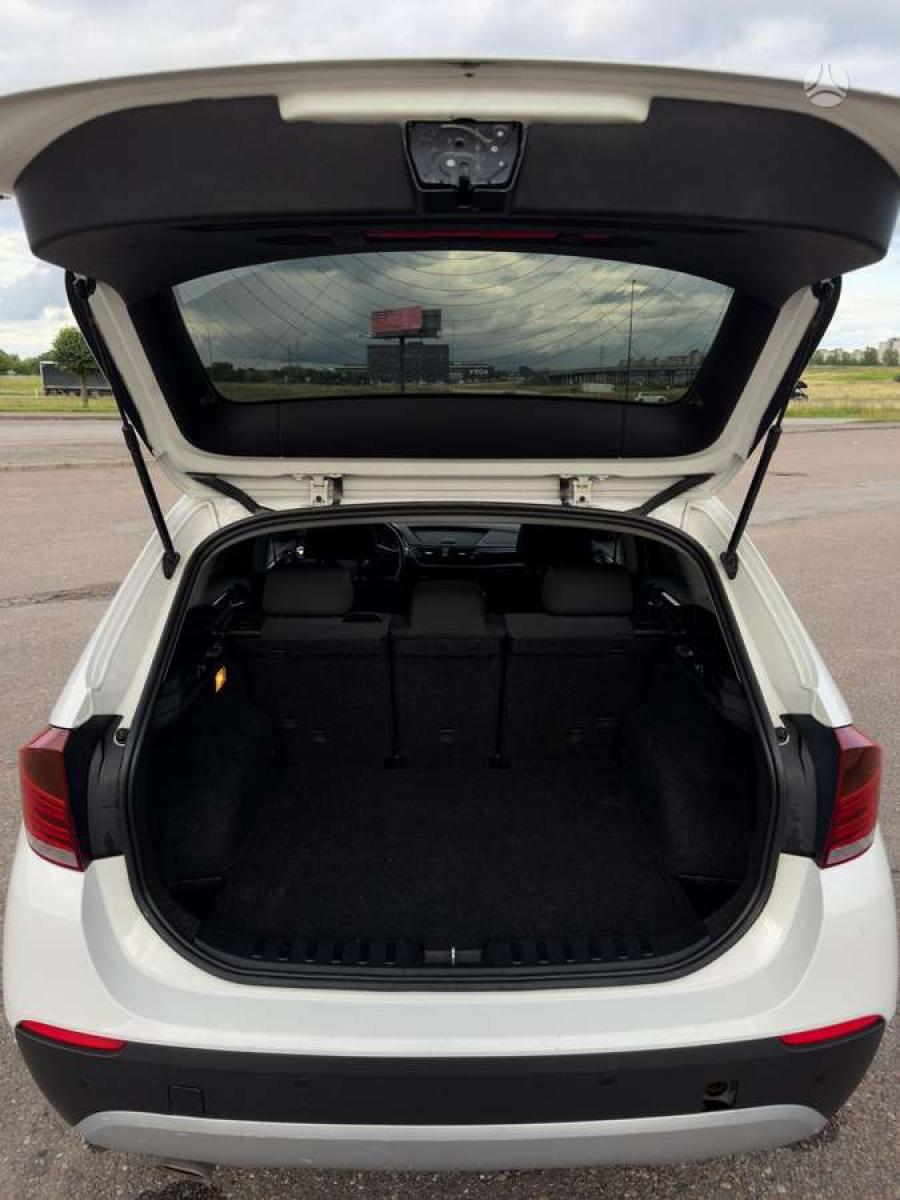 Balts BMW X1 2012 Kauņa, ar dzinēja tilpumu 2.00 L un nobraukumu 326 tūkst. km par 5900 €, foto 14 vietnē AUTOMOTO.COM.LV
