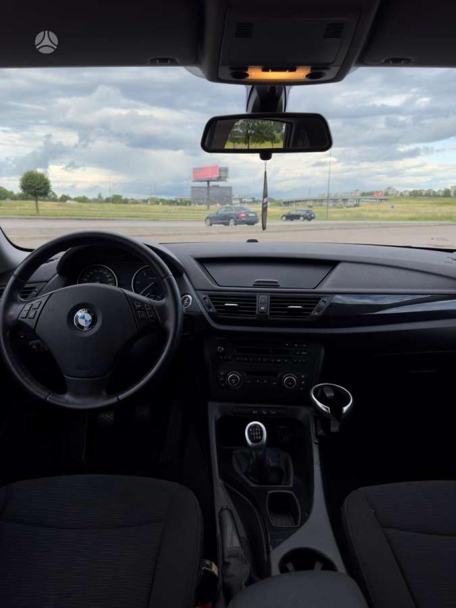 Balts BMW X1 2012 Kauņa, ar dzinēja tilpumu 2.00 L un nobraukumu 326 tūkst. km par 5900 €, foto 15 vietnē AUTOMOTO.COM.LV