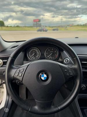 Balts BMW X1 2012 Kauņa, ar dzinēja tilpumu 2.00 L un nobraukumu 326 tūkst. km par 5900 €, foto 18 vietnē AUTOMOTO.COM.LV