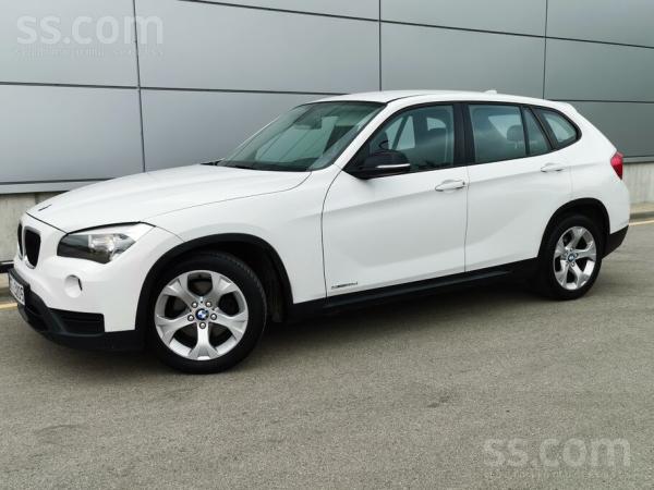 Balts BMW X1 2012 Rīga, ar dzinēja tilpumu 2.00 L un nobraukumu 0 tūkst. km par 5450 €, foto 4 vietnē AUTOMOTO.COM.LV
