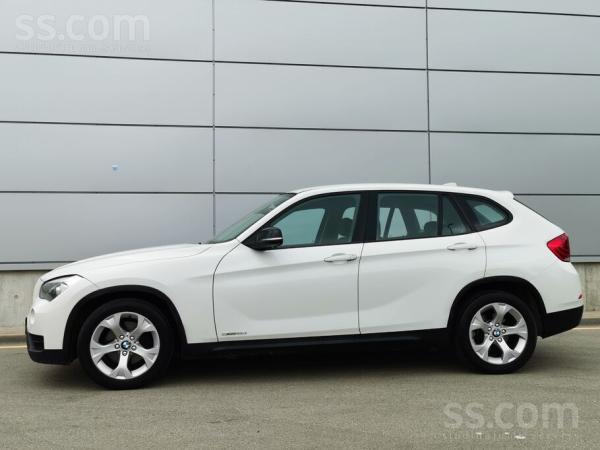 Balts BMW X1 2012 Rīga, ar dzinēja tilpumu 2.00 L un nobraukumu 0 tūkst. km par 5450 €, foto 5 vietnē AUTOMOTO.COM.LV
