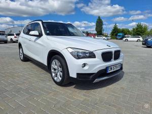 Balts BMW X1 2012 Tauragė, ar dzinēja tilpumu 2.00 L un nobraukumu 221 tūkst. km par 6650 €, foto  vietnē AUTOMOTO.COM.LV