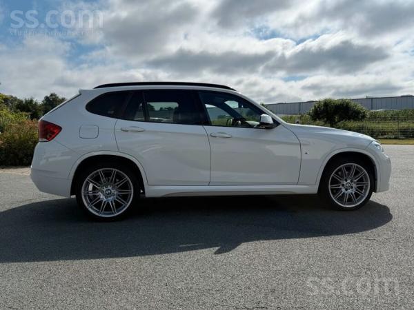 White BMW X1 2012 in Riga, with an engine capacity of 2.00 L and mileage of 225 thousand km for 10900 €, photo 2 on AUTOMOTO.COM.LV