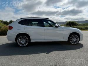White BMW X1 2012 in Riga, with an engine capacity of 2.00 L and mileage of 225 thousand km for 10900 €, photo 3 on AUTOMOTO.COM.LV