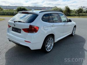 White BMW X1 2012 in Riga, with an engine capacity of 2.00 L and mileage of 225 thousand km for 10900 €, photo 4 on AUTOMOTO.COM.LV