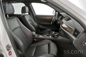 White BMW X1 2012 in Riga, with an engine capacity of 2.00 L and mileage of 225 thousand km for 10900 €, photo 7 on AUTOMOTO.COM.LV