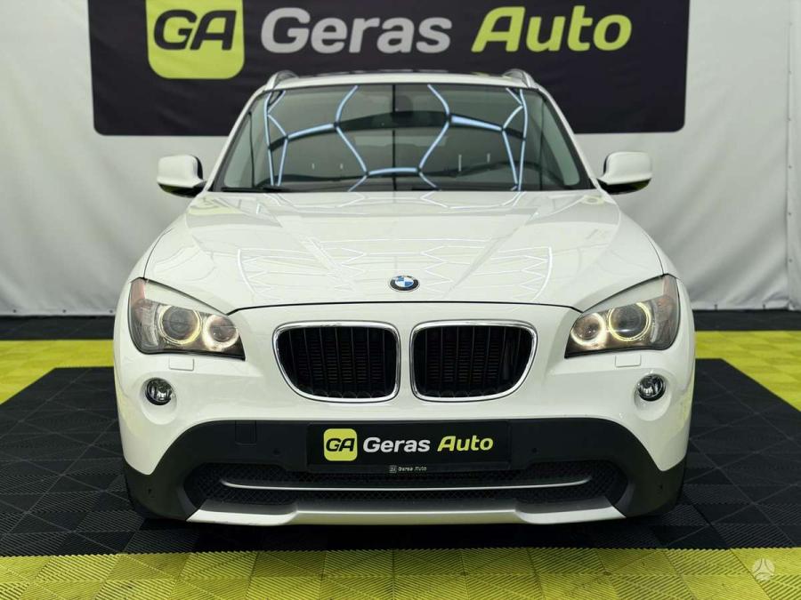Balts BMW X1 2012 Viļņa, ar dzinēja tilpumu 2.00 L un nobraukumu 171 tūkst. km par 9999 €, foto 3 vietnē AUTOMOTO.COM.LV