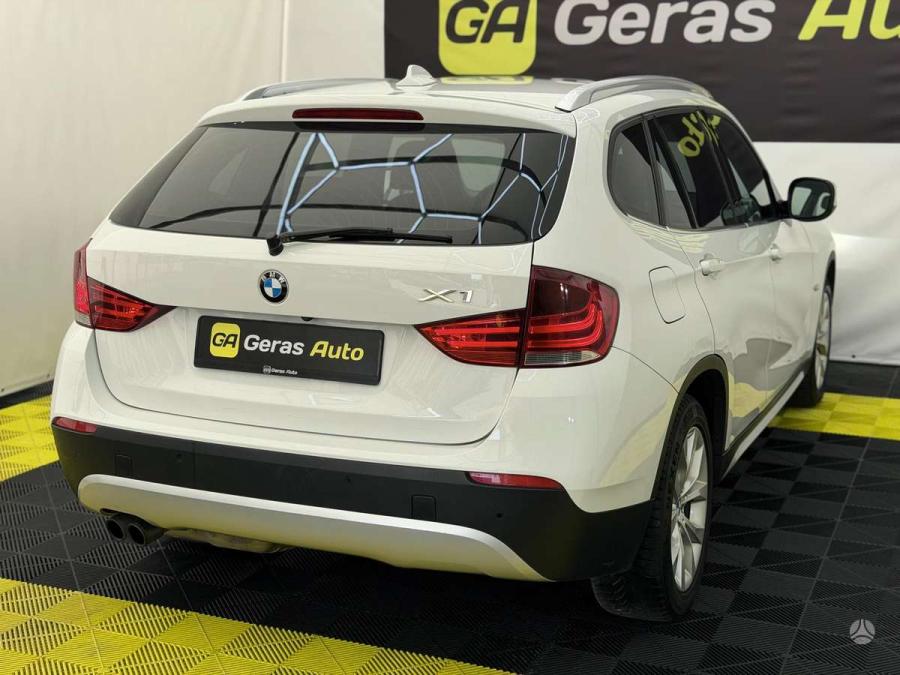 Balts BMW X1 2012 Viļņa, ar dzinēja tilpumu 2.00 L un nobraukumu 171 tūkst. km par 9999 €, foto 5 vietnē AUTOMOTO.COM.LV