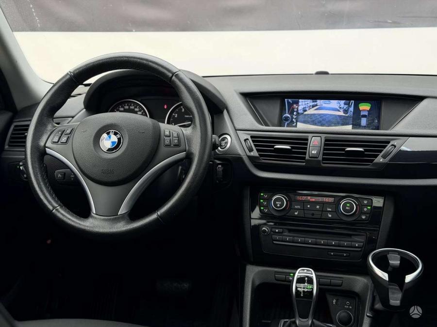 Balts BMW X1 2012 Viļņa, ar dzinēja tilpumu 2.00 L un nobraukumu 171 tūkst. km par 9999 €, foto 17 vietnē AUTOMOTO.COM.LV