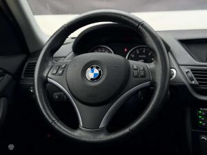 Balts BMW X1 2012 Viļņa, ar dzinēja tilpumu 2.00 L un nobraukumu 171 tūkst. km par 9999 €, foto 19 vietnē AUTOMOTO.COM.LV