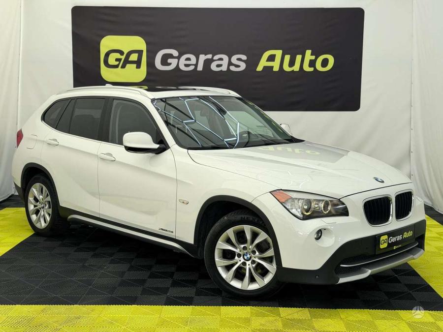 White BMW X1 2012 in Vilnius, with an engine capacity of 2.00 L and mileage of 171 thousand km for 9999 €, photo 4 on AUTOMOTO.COM.LV