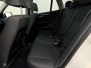 White BMW X1 2012 in Vilnius, with an engine capacity of 2.00 L and mileage of 171 thousand km for 9999 €, photo 12 on AUTOMOTO.COM.LV