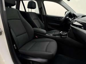 White BMW X1 2012 in Vilnius, with an engine capacity of 2.00 L and mileage of 171 thousand km for 9999 €, photo 15 on AUTOMOTO.COM.LV