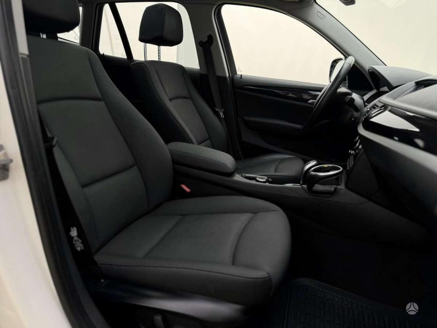 Balts BMW X1 2012 Viļņa, ar dzinēja tilpumu 2.00 L un nobraukumu 171 tūkst. km par 9499 €, foto 15 vietnē AUTOMOTO.COM.LV