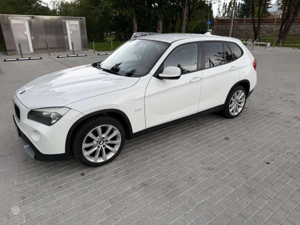 БМВ Х1 2012 в Рокишкис на AUTOMOTO.COM.LV Белый БМВ Х1 2012 в Рокишкис, объемом двигателя 2.00 л и пробегом 220 тыс. км за 6300 €, фото 5 на AUTOMOTO.COM.LV